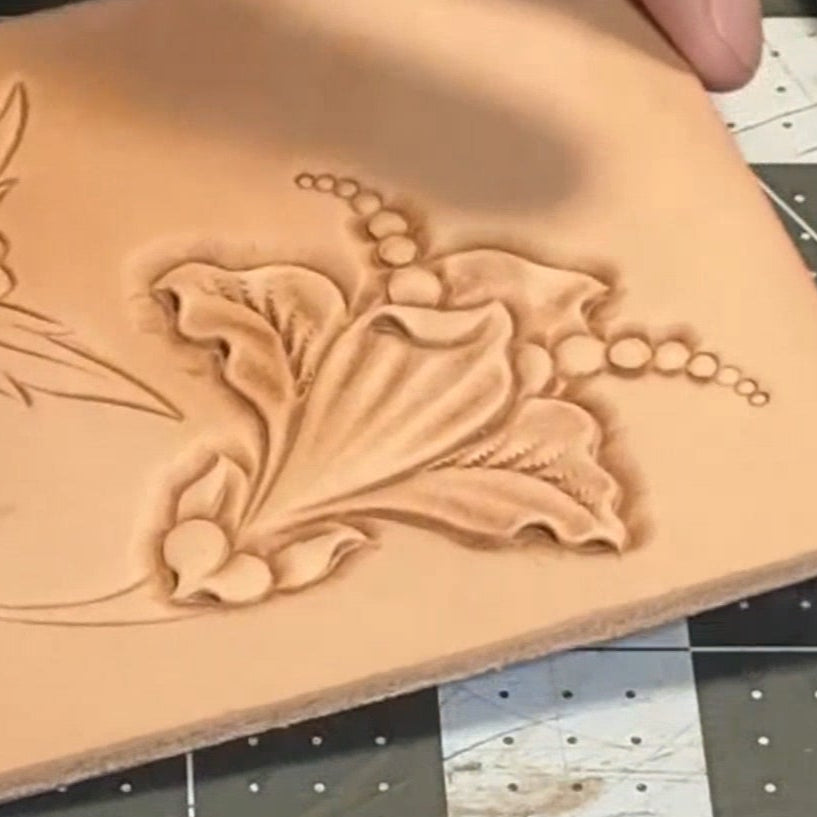 Carving Non-Traditional Flowers with Jim Linnell – Elktracks Studio