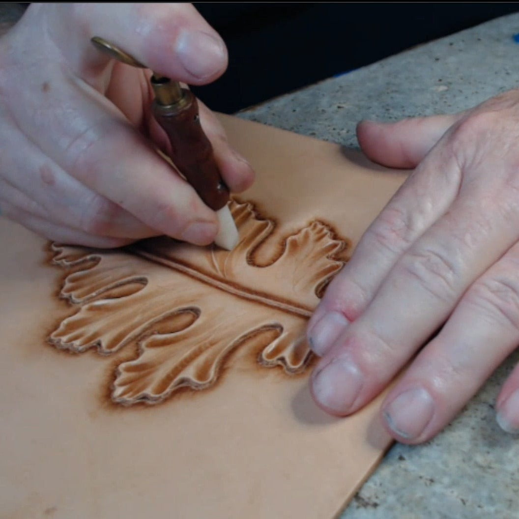 Carving White Oak Leaves with Ed LaBarre – Elktracks Studio