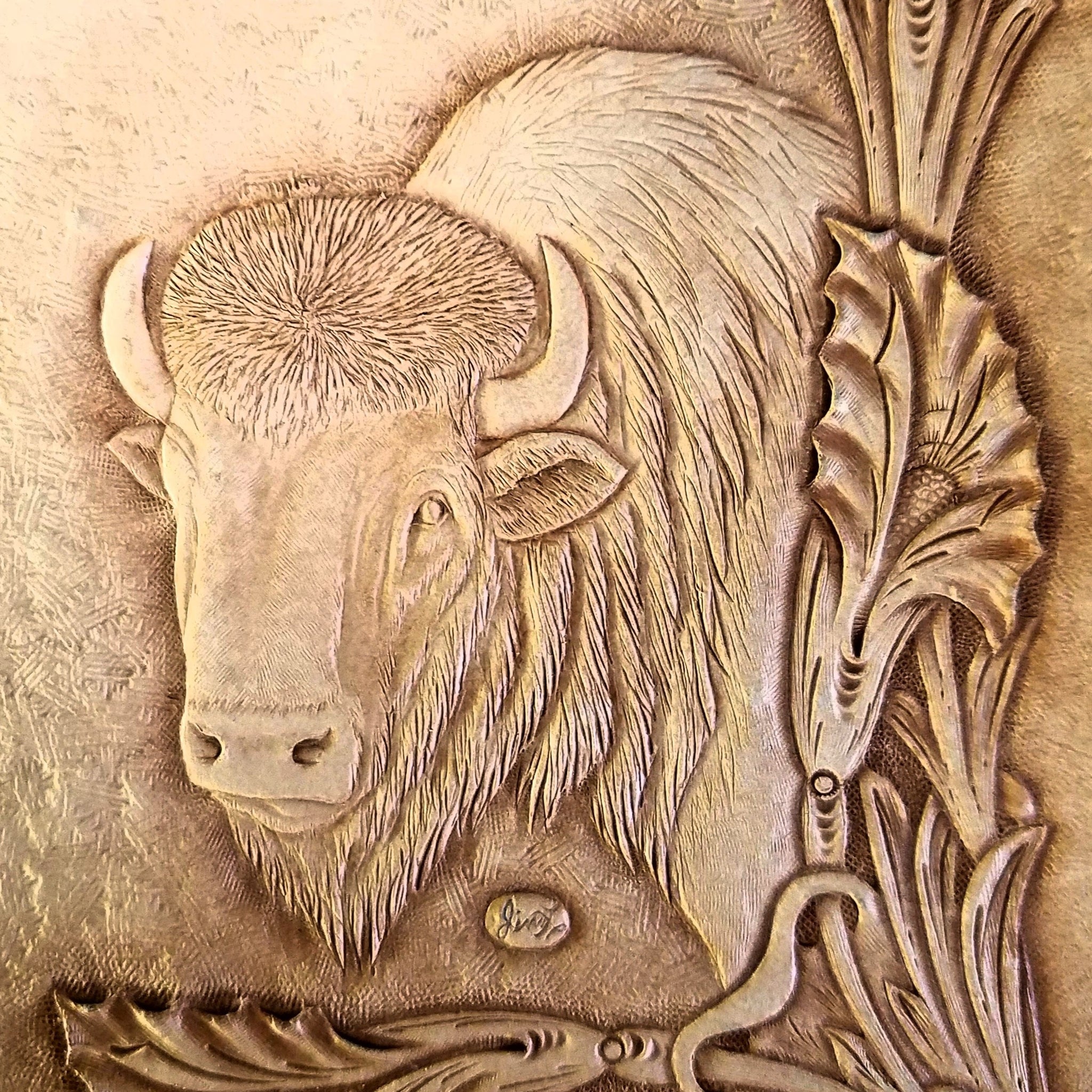 Leather Figure Carving Part 2 - Texturing Techniques – Elktracks Studio